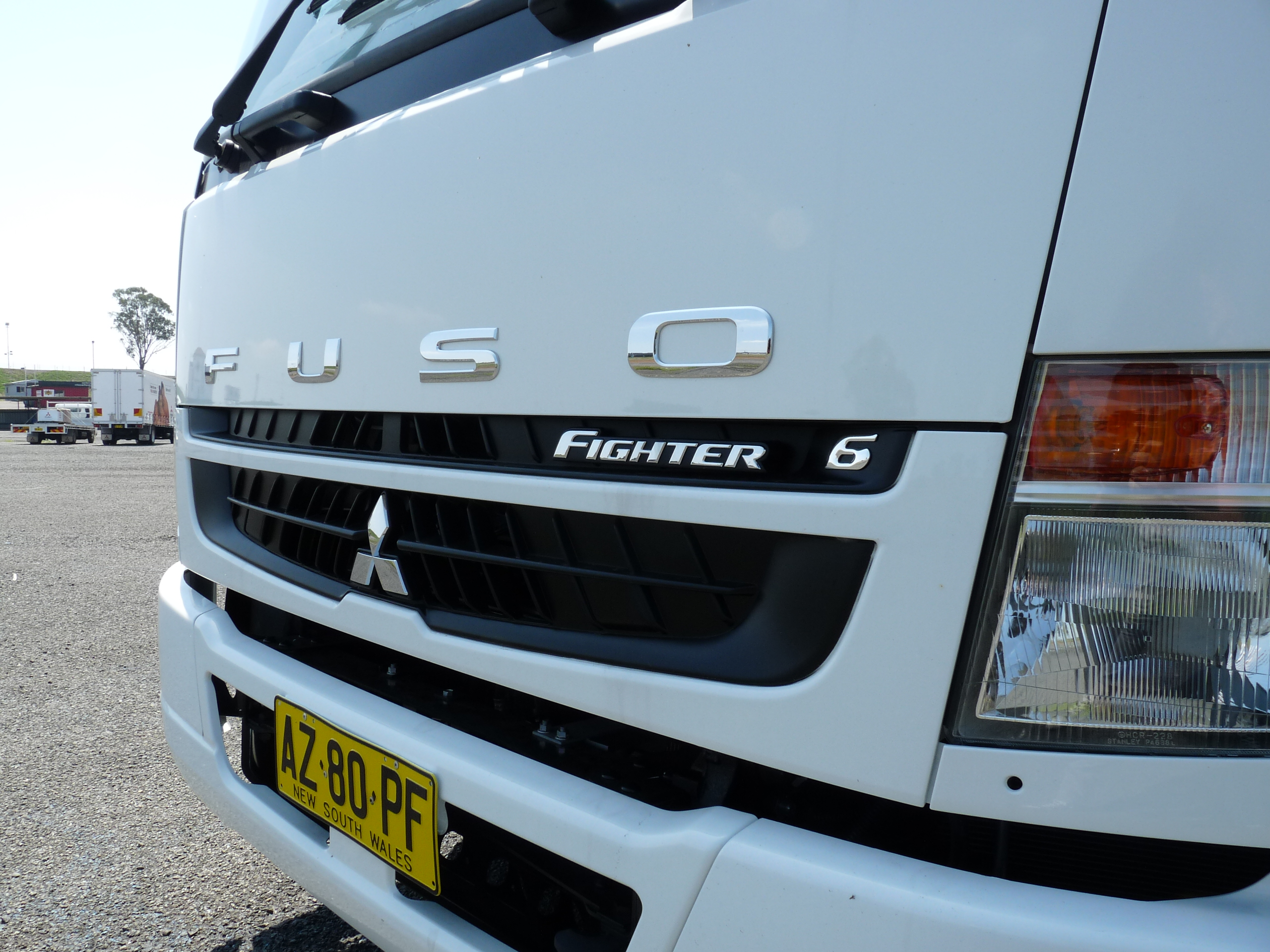 Mitsubishi Fuso Fighter 6.0 video | Review