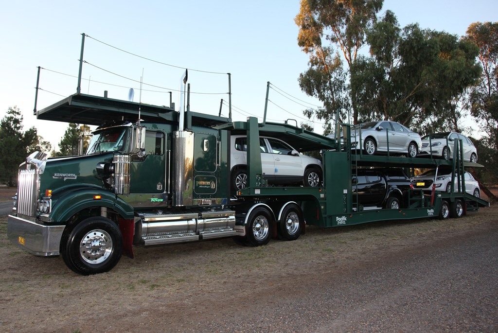 Carways subbie takes pride in smick KW T404 - OwnerDriver