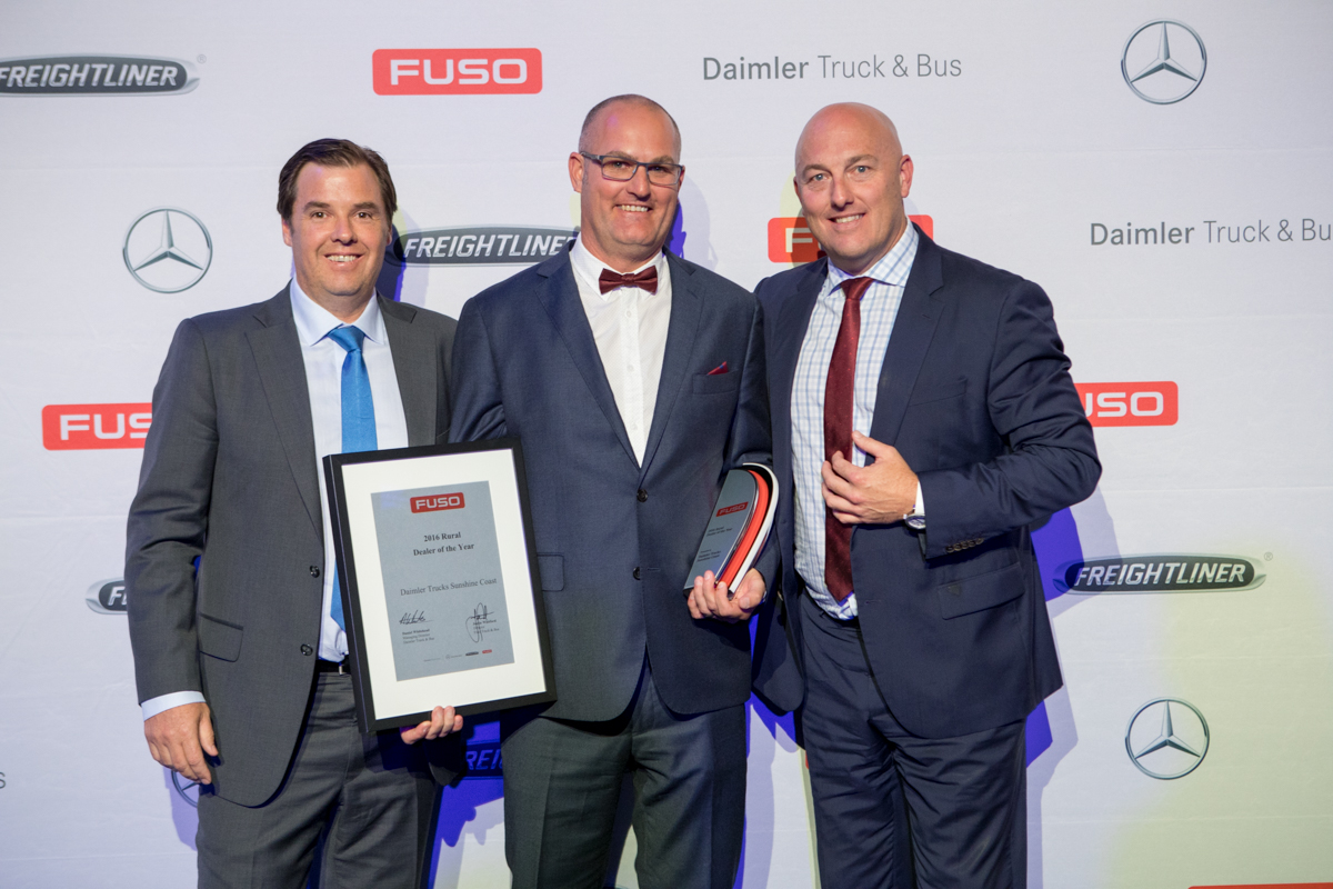 Fuso gives dealer recognition at awards | News