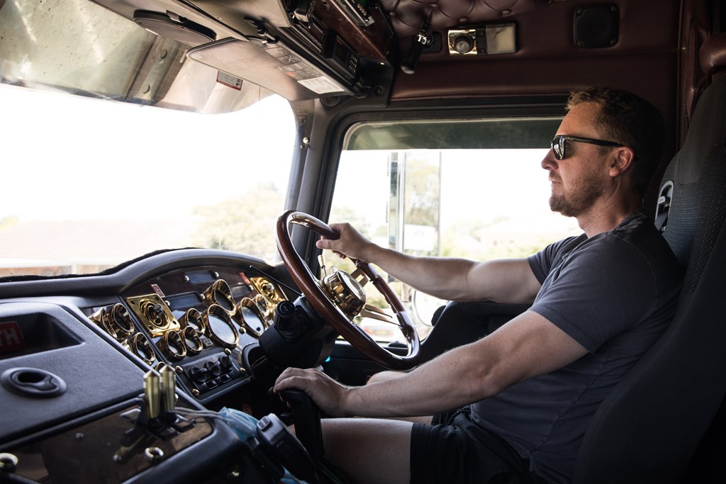 Heavy Vehicle Toolbox Kit provides tips for fighting complacency on the ...