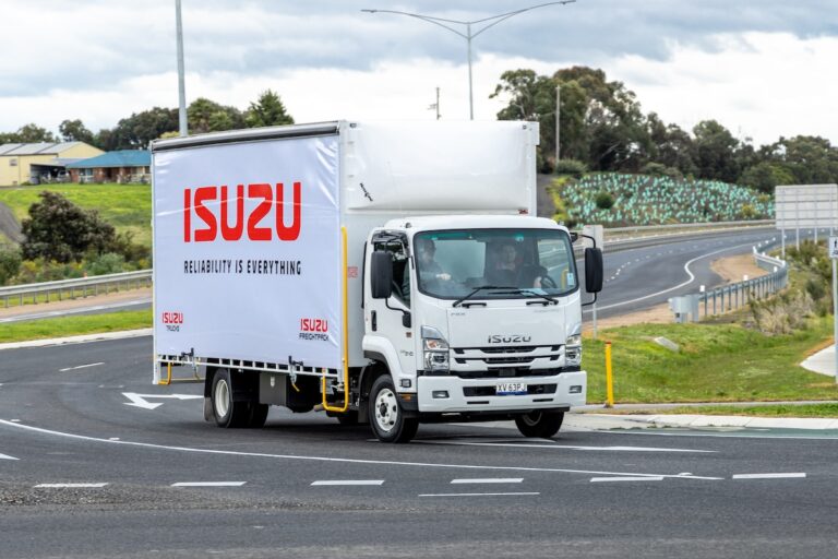 Isuzu hands out Dealer Excellence Awards - OwnerDriver