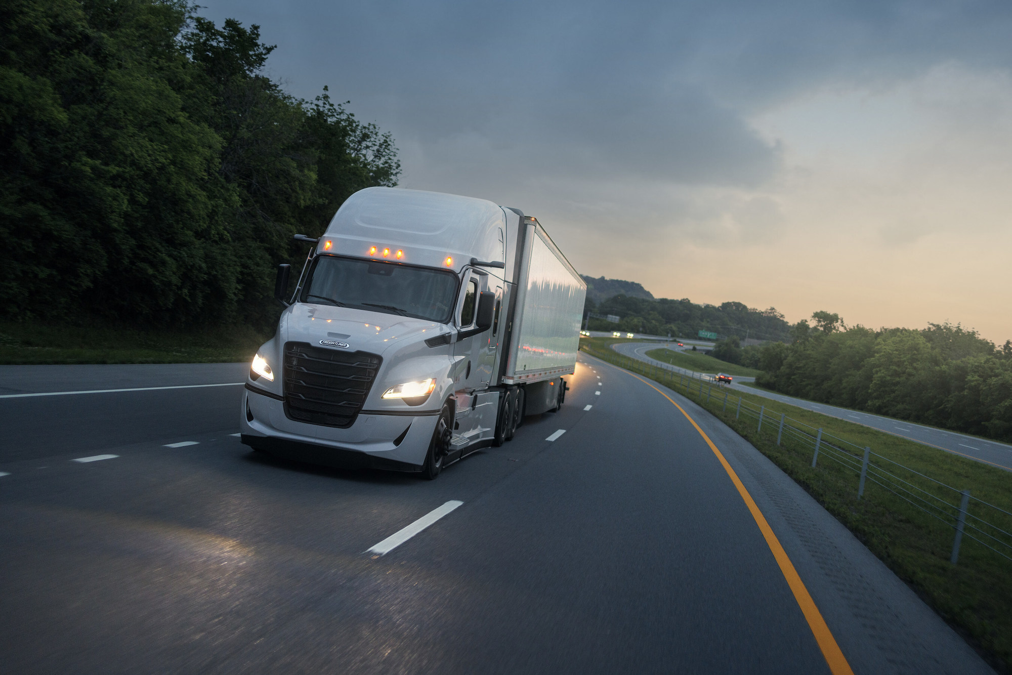 Freightliner releases fifth generation Cascadia