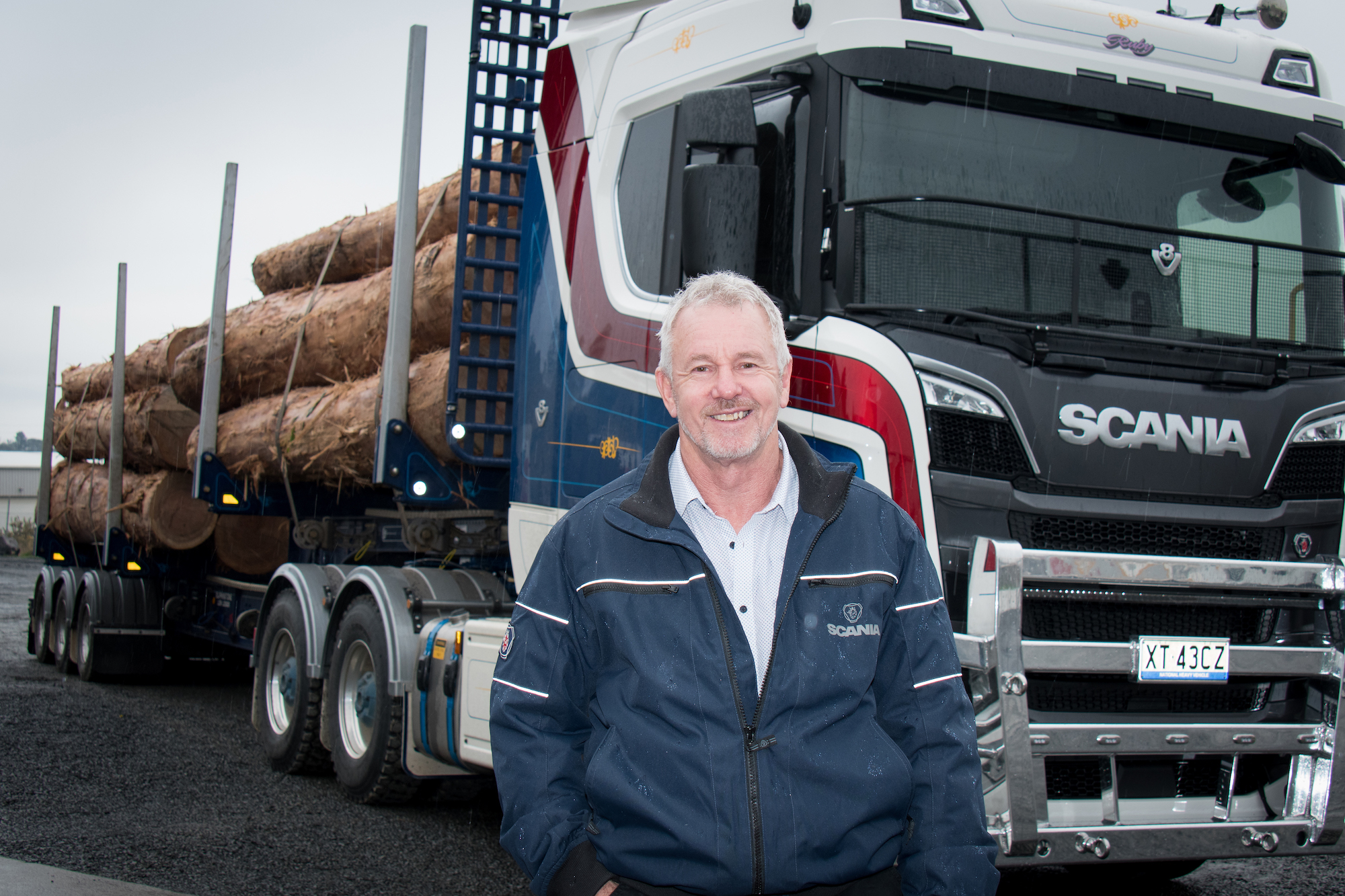 Tasmanian continues logging with Scania