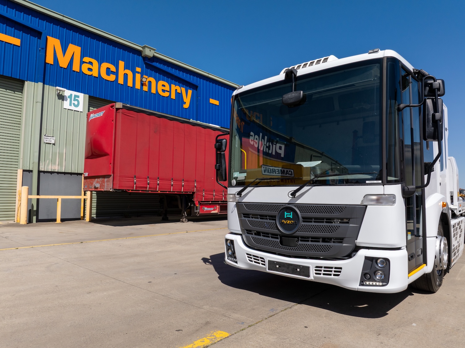 Australia’s first hydrogen tilt tray truck to go to auction