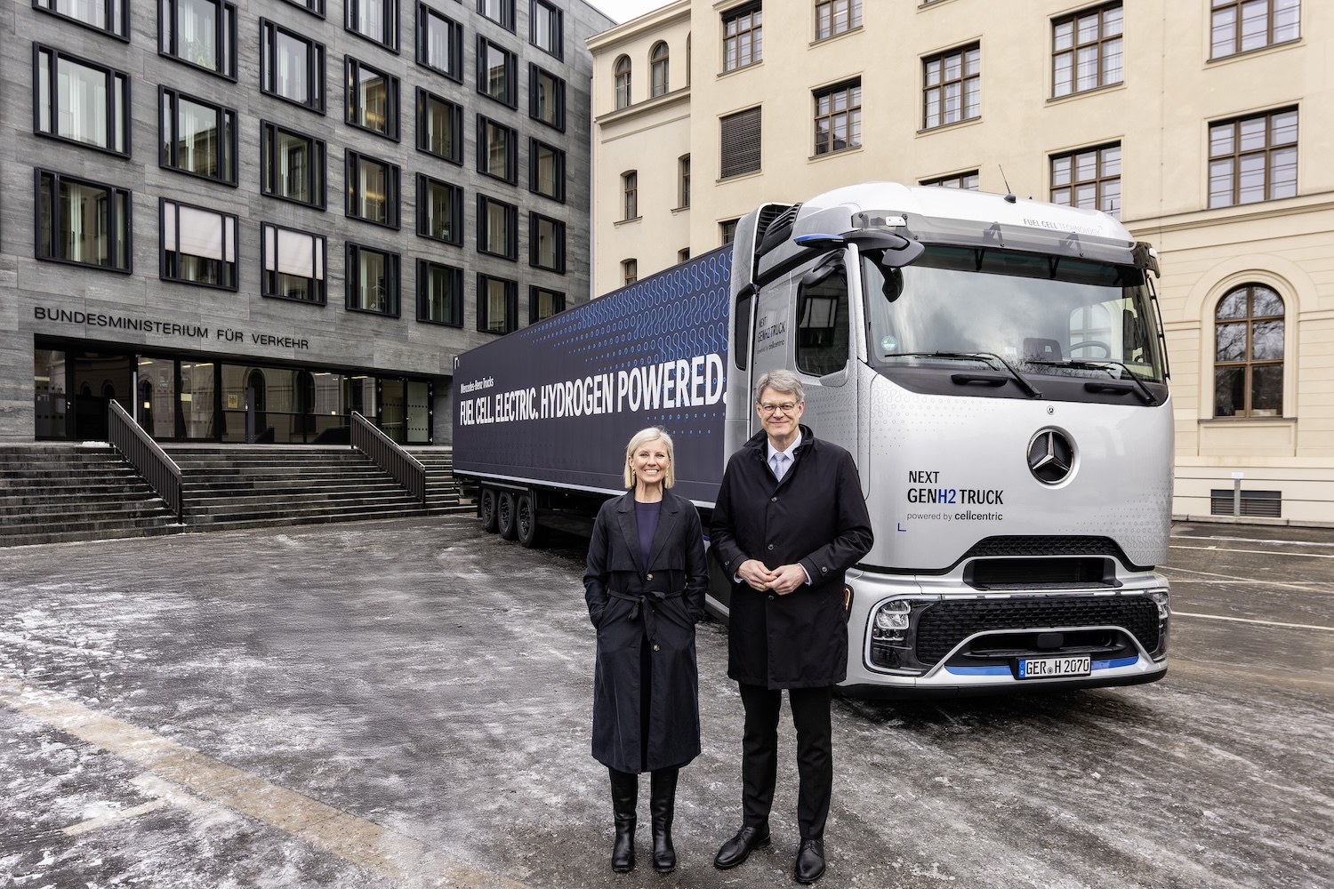 Mercedes-Benz next gen hydrogen release receives local welcome